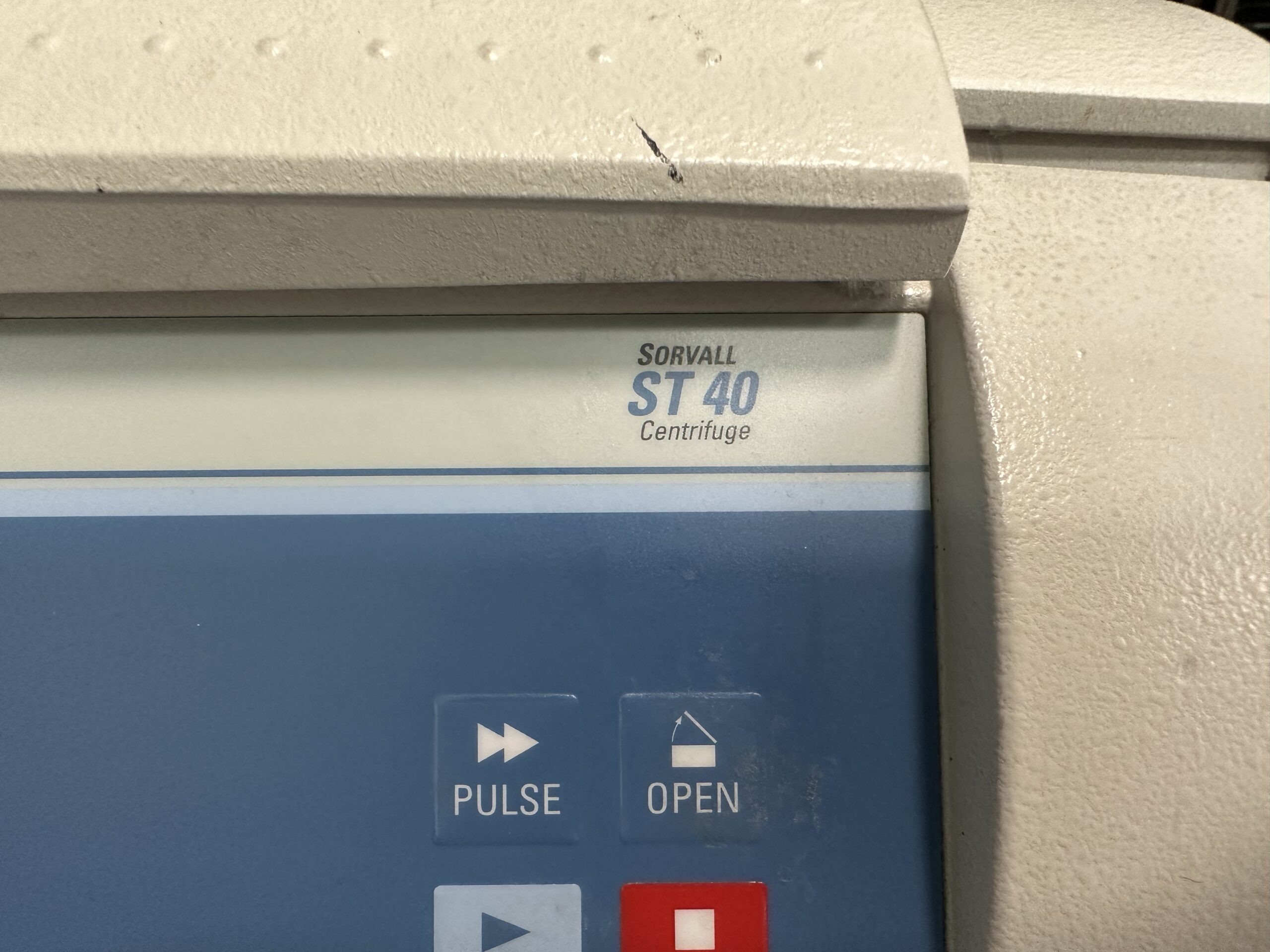 Open lid on Sorvall ST 40 centrifuge – Lab Equipment Notebook
